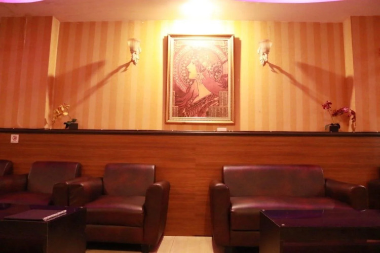 Hotel California - West Jakarta