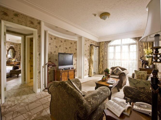 Hangzhou The First World Hotel - Hangzhou