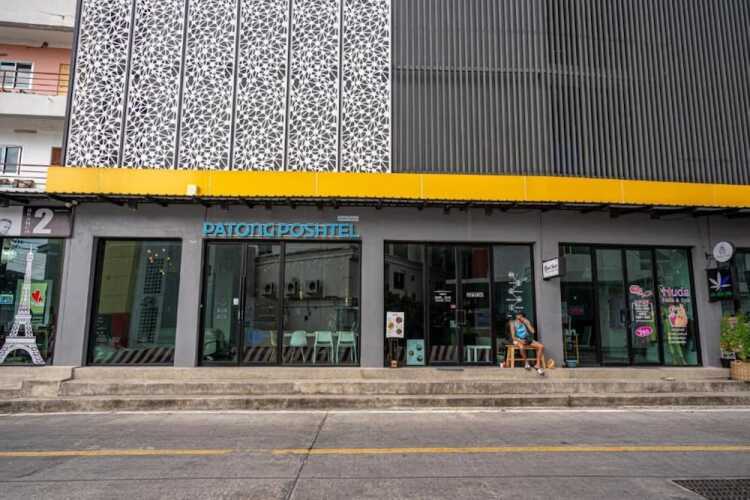 Patong Poshtel - Adults Only - Hostel - 芭東區