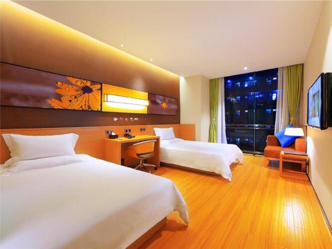 Iu Hotel·hezhou Bus Station [Internet Light Boutique Hotel] - Hezhou