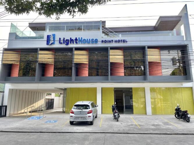Lighthouse Point Hotel - Dumaguete