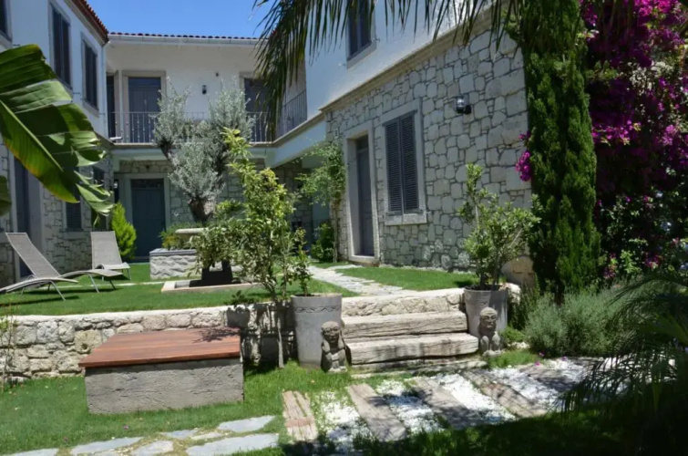 Ala Alacati - Alaçatı