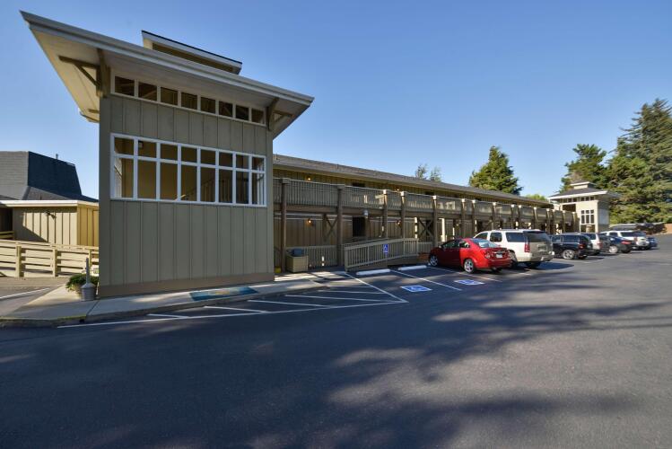 Best Western Pier Point Inn - Florence, OR