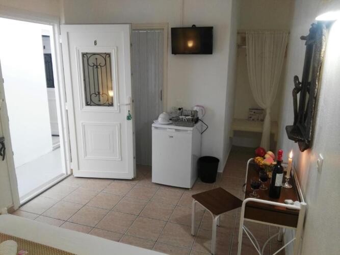 Moments Rooms - Milos