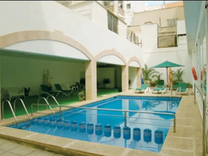 Planet One Hotel - S'Arenal