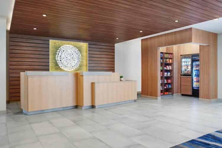 Fairfield Inn & Suites By Marriott Somerset - Bristol, RI