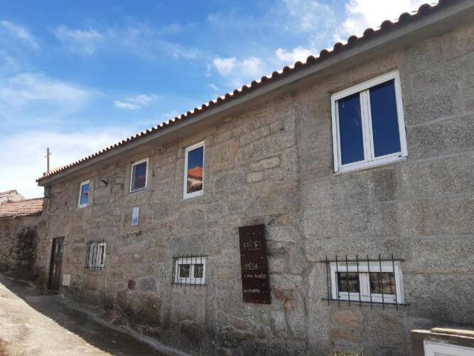 Stone House - Montalegre