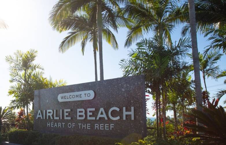 Tropical Marina Views Couples Getaway - Airlie Beach