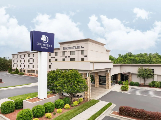Doubletree By Hilton Greensboro Airport - High Point, NC