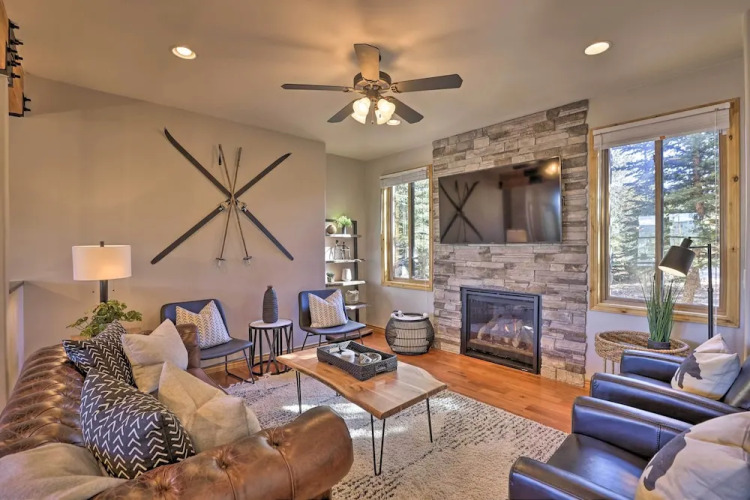 Cabin W/ Game Room & Mtn Views In Silverthorne! - Silverthorne, CO