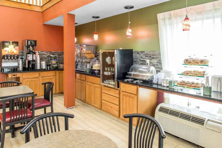 Quality Inn & Suites Columbus West - Hilliard - Upper Arlington, OH