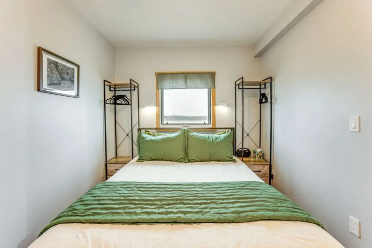 Beach Access & Dock: Little Traverse Lake Cottage! - Glen Arbor, MI