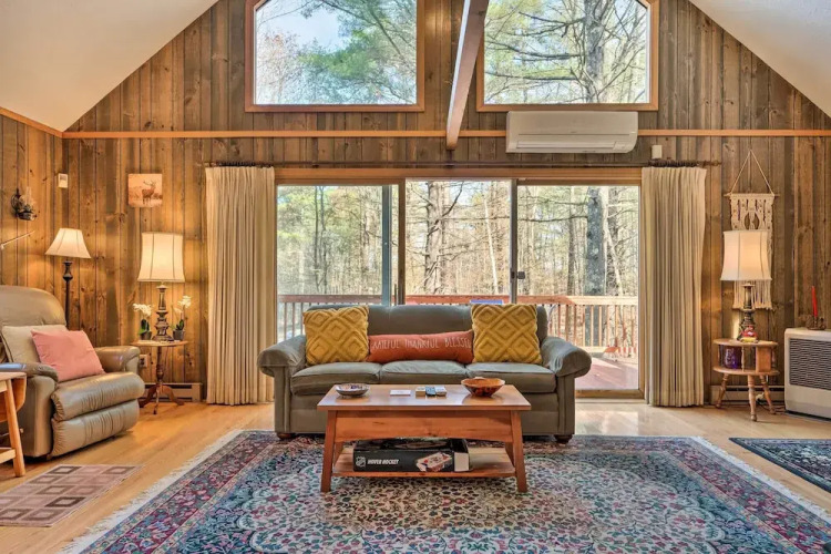 Mountain-view Conway Cabin ~ 9 Mi To Slopes! - Conway, NH