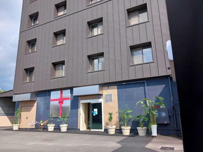 Rest Hotel - Cheongju-si