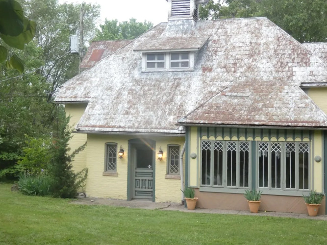 Johnstone Mansion - Iowa