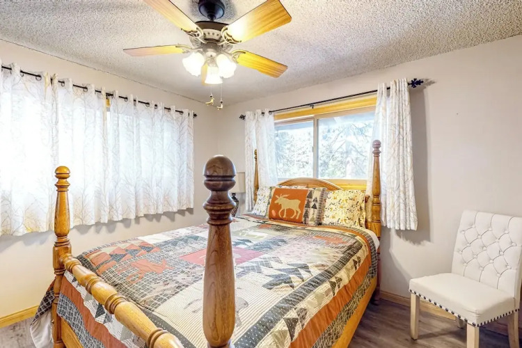 3br Idyllic Cabin In The Woods W/ Wood Fireplace - San Bernardino, CA