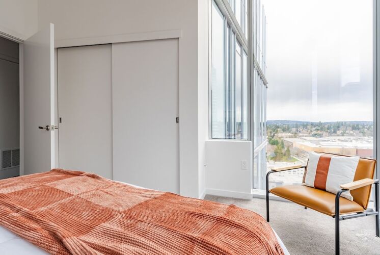 Sophari Bellevue Tower Apts - 레드먼드
