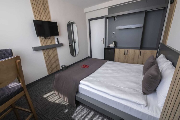 Dewy Hotel - Karşıyaka
