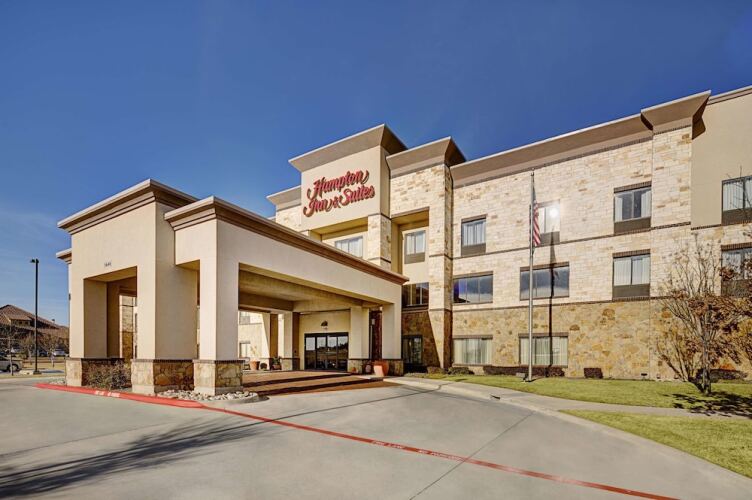 Hampton Inn & Suites Mansfield - Mansfield, TX