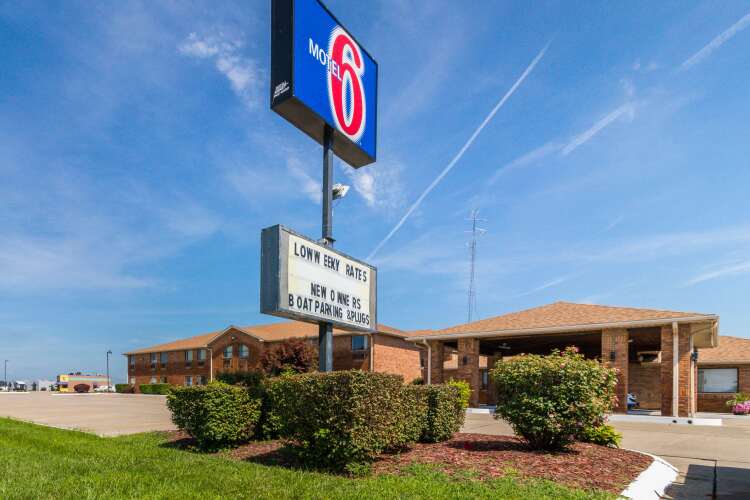 Motel 6 Marion, Il - Marion, IL