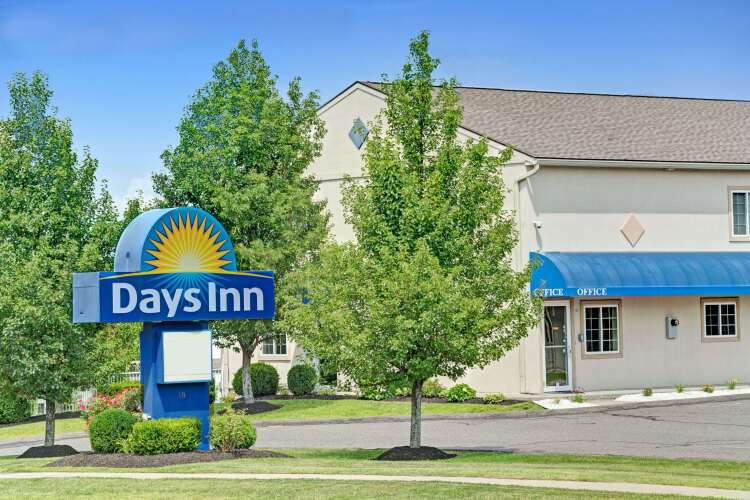 Econo Lodge Bethel - Danbury - Redding, CT