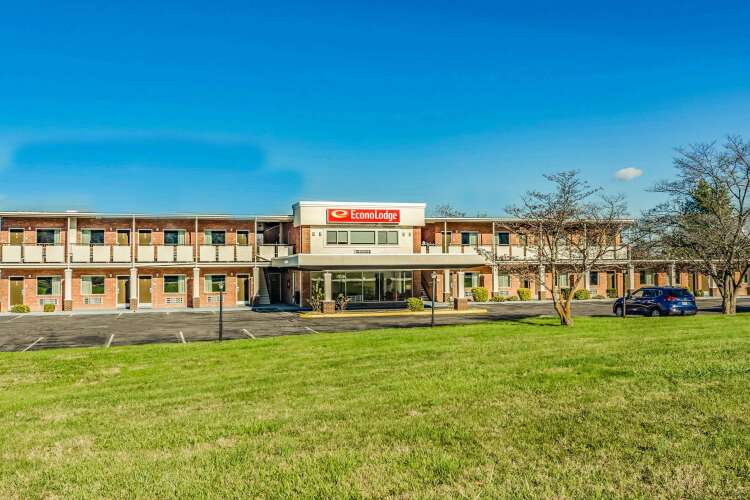 Econo Lodge Lexington Downtown Near I-81 - Lexington, VA