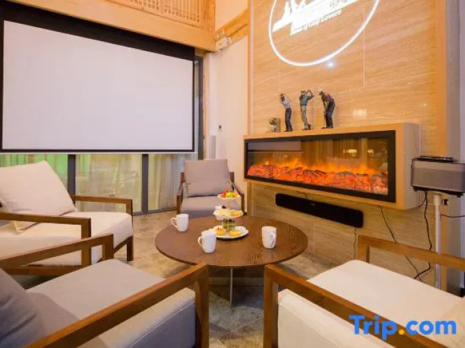 Yangguang Nali Chain Hostel (Gaoqiu Zhijia) - Lijiang