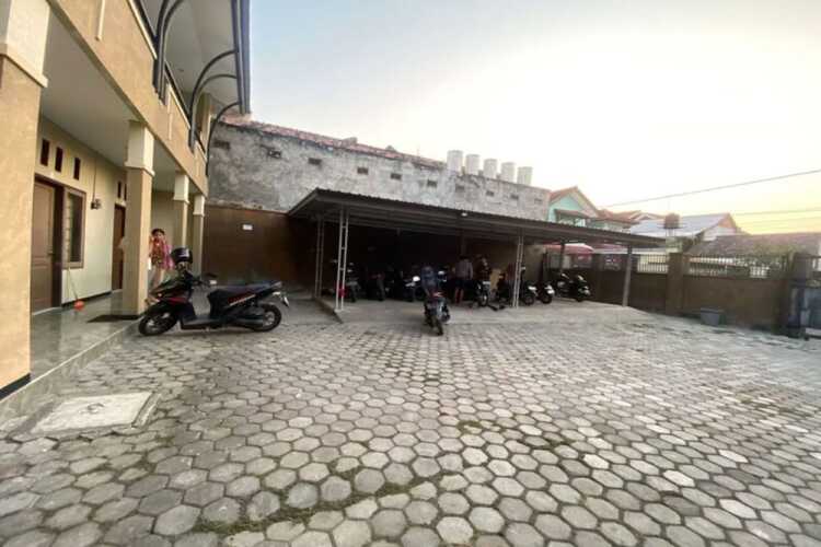 Oyo Life 93284 Kos Cendana Raya - Mataram