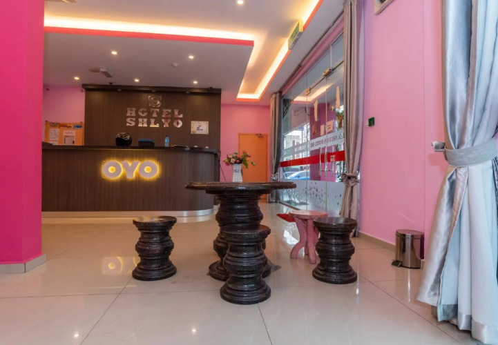 Oyo 1172 Hotel Shlyo - Pekan Nanas
