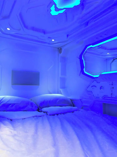 Capsule Hostel Floor -1 Self Check In - Warsaw