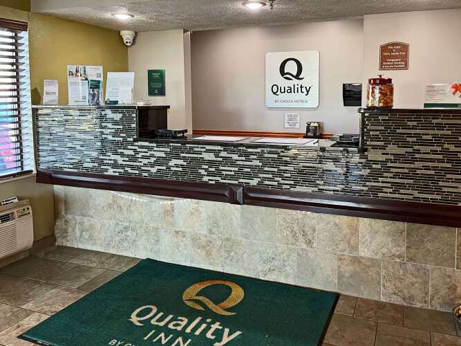 Quality Inn Traverse City - Traverse City, MI