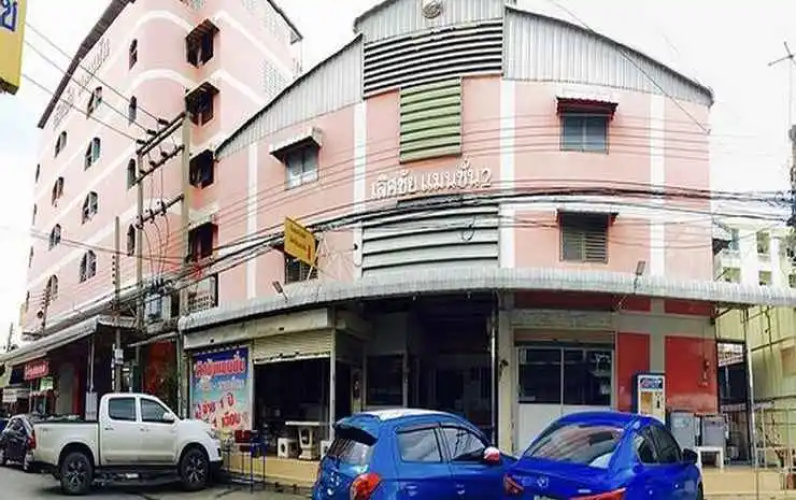 Lertchai Mansion - Khlong Luang District