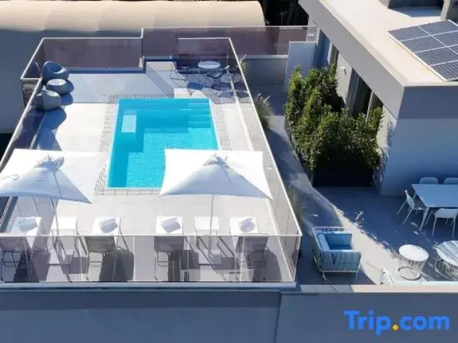 Green Park Penthouse Suite & Pool - Bari