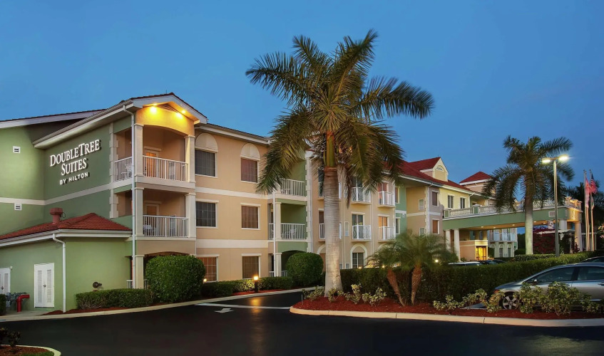 Doubletree Suites By Hilton Naples - Naples, FL
