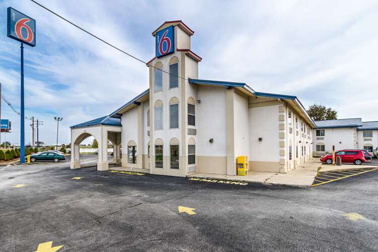 Motel 6 Urbana, Il - Champaign, IL