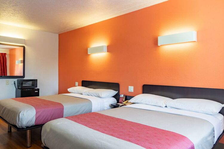 Motel 6 Youngstown, Oh - Youngstown, OH