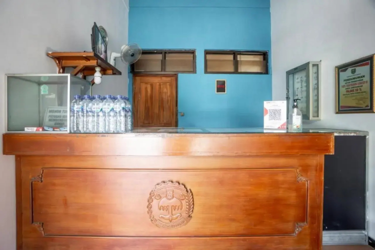 Hotel O Central Madiun Near Stasiun Kota Madiun - Madiun