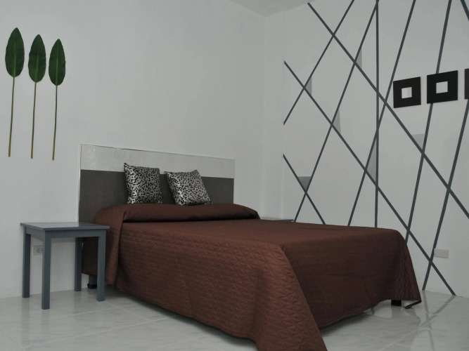 Date And Dine Resort - Taytay