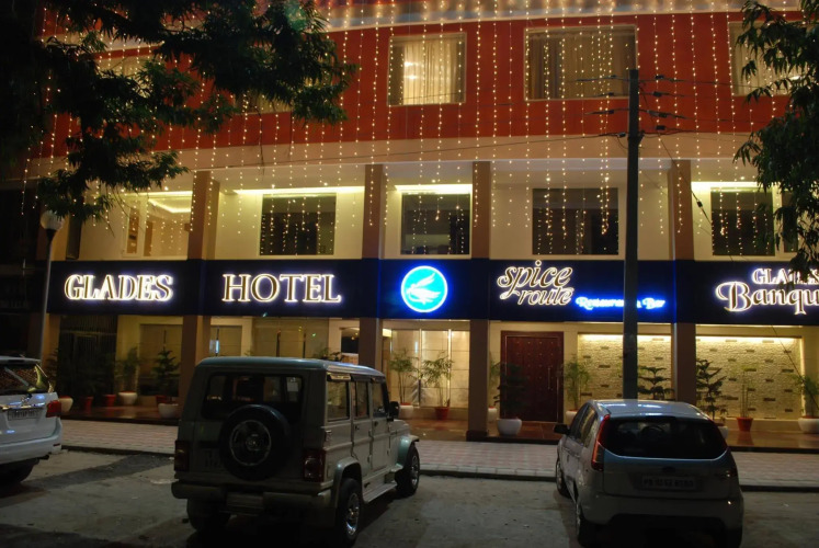 Glades Hotel - Chandigarh