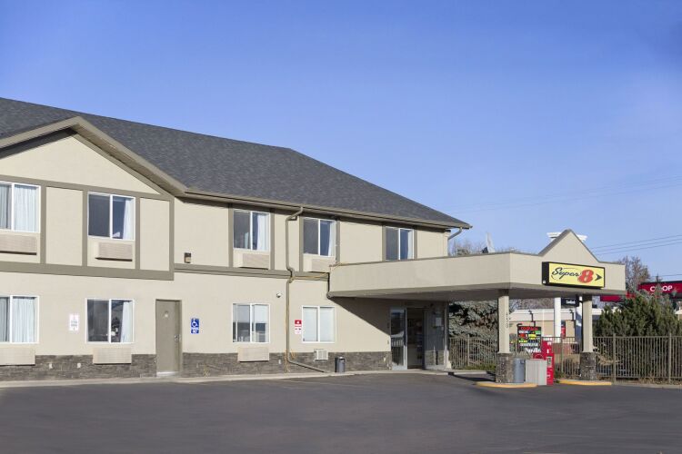 Westlake Inn - Strathmore