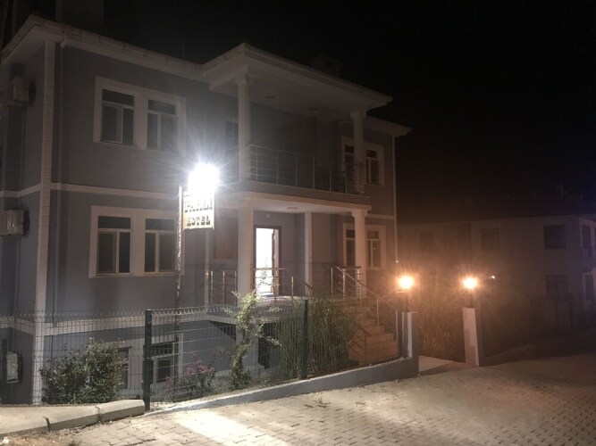 Parli Hotel - Gökçeada