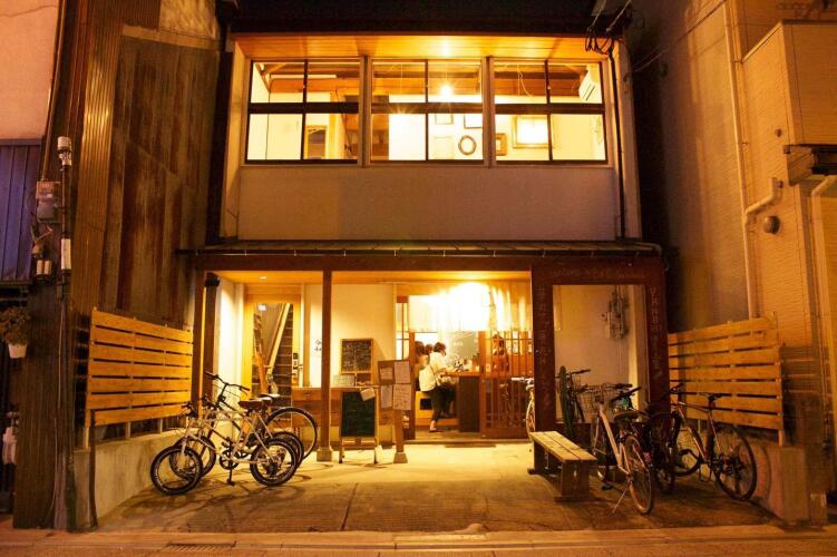 Fukuoka Guesthouse Hive - Hostel - Fukuoka