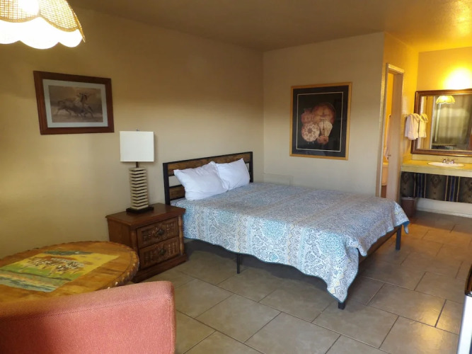 Rio Grande Motel - Truth or Consequences, NM