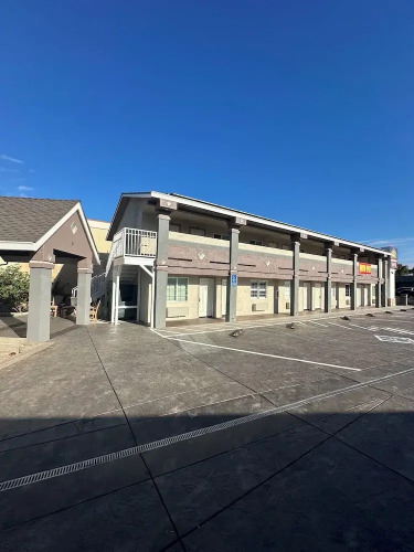 Hometown Inn - Los Banos, CA