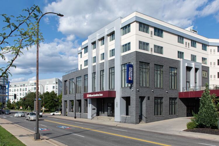 Hilton Garden Inn Minneapolis University Area - 明尼亞波里斯