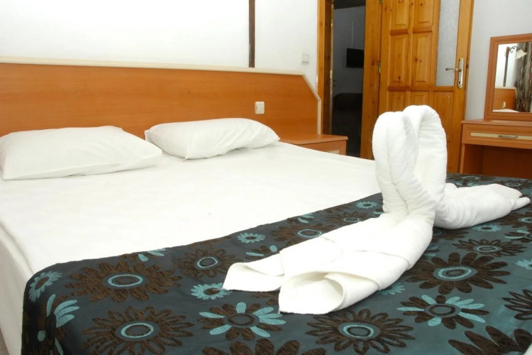 Orient Apart Hotel - Side