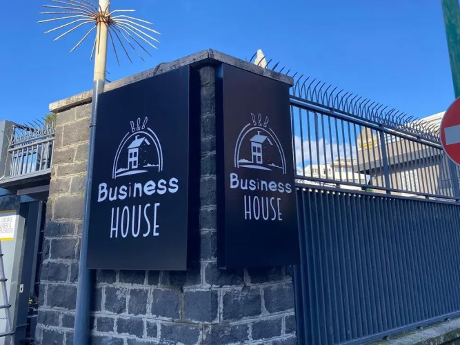 Business House - Casoria