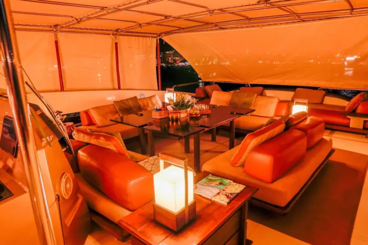 House Of Hütter - Floating Home Goldfinger - Formentera