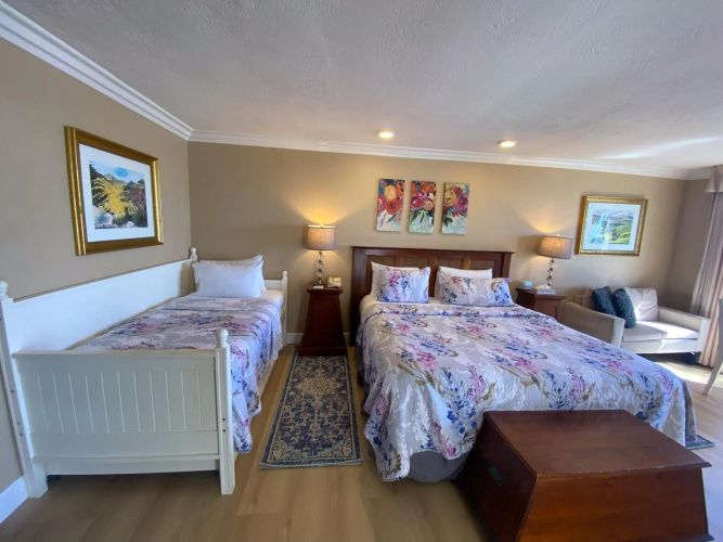 Cliff House Inn On The Ocean - Ojai, CA