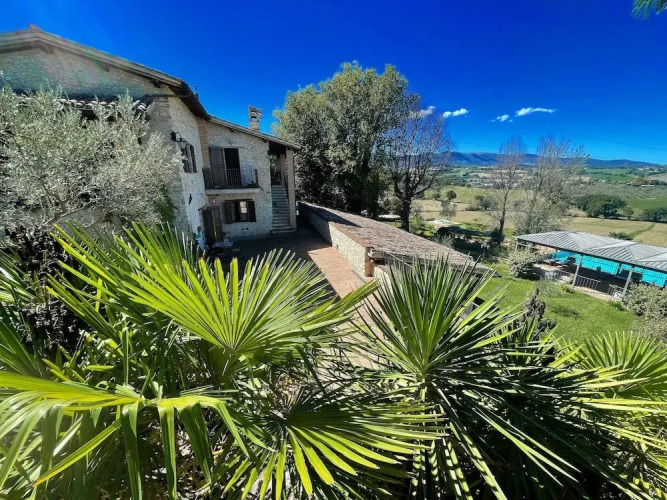 Spoleto Poolside - Sleeps 24 - Spoleto